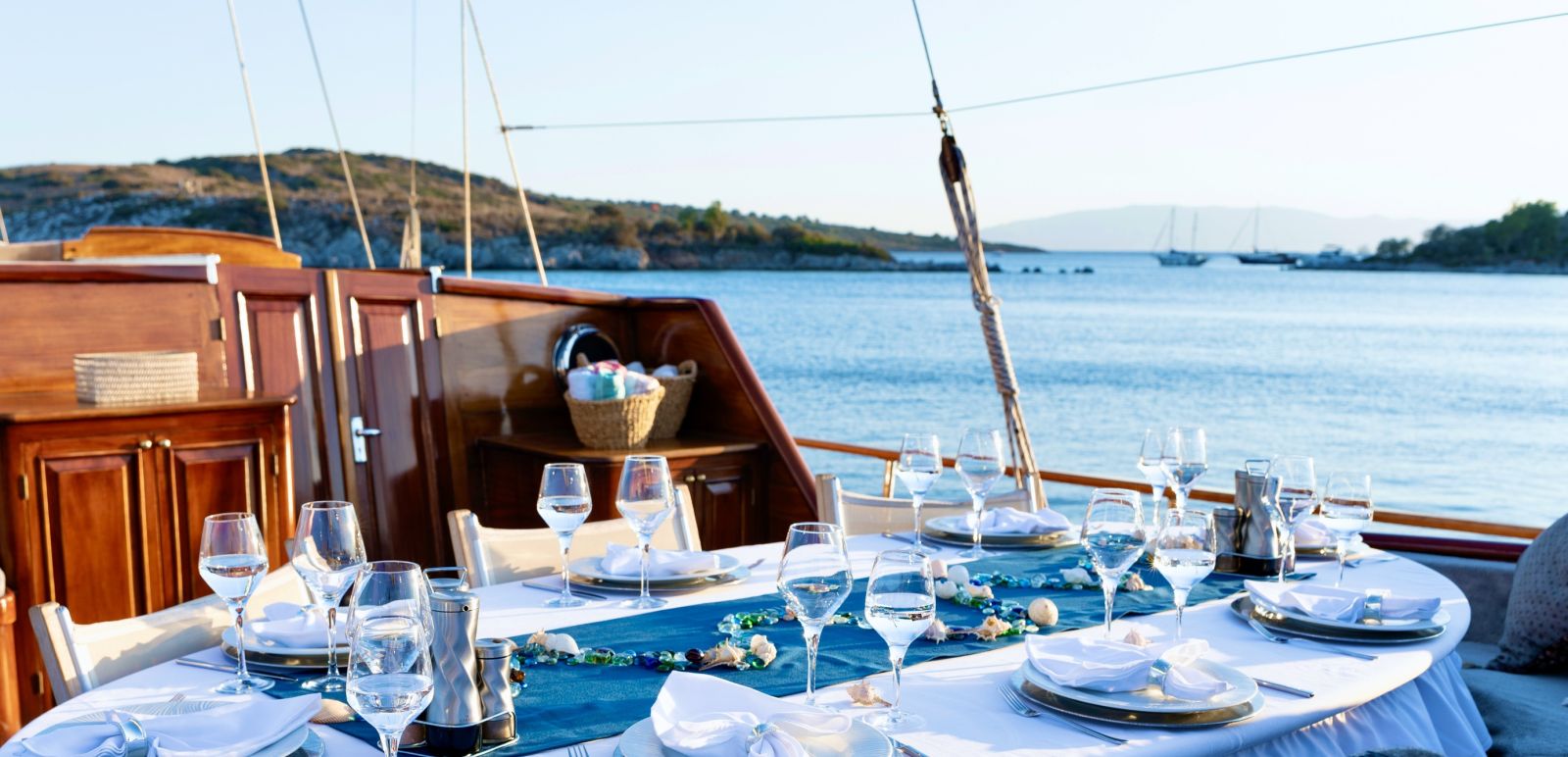 Gallery | Ecce Navigo